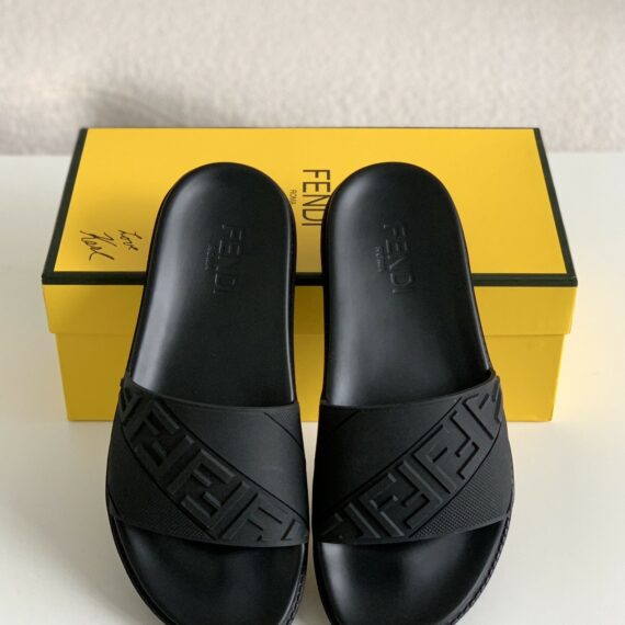 Fendi slippers – KIRBY